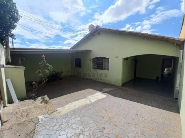 Casa para venda em Vila Bressani de 160.00m² com 4 Quartos, 1 Suite e 2 Garagens