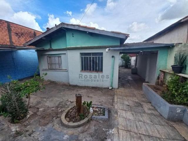 Casa para venda em Vila Bressani de 175.00m² com 3 Quartos e 2 Garagens