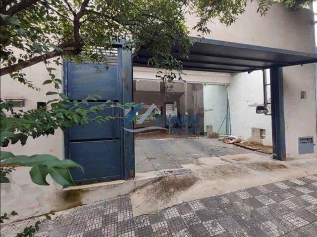 Casa para venda em Vila Cardia de 254.00m² com 4 Quartos, 1 Suite e 2 Garagens