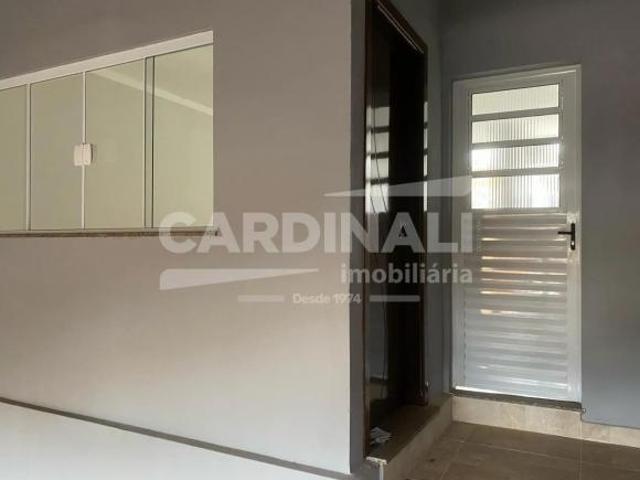Casa para venda em Vila Carmem de 111.00m² com 3 Quartos, 1 Suite e 2 Garagens