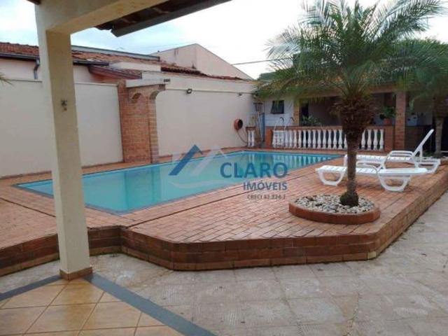 Casa para venda em Vila Carmem de 280.00m² com 3 Quartos, 3 Suites e 5 Garagens