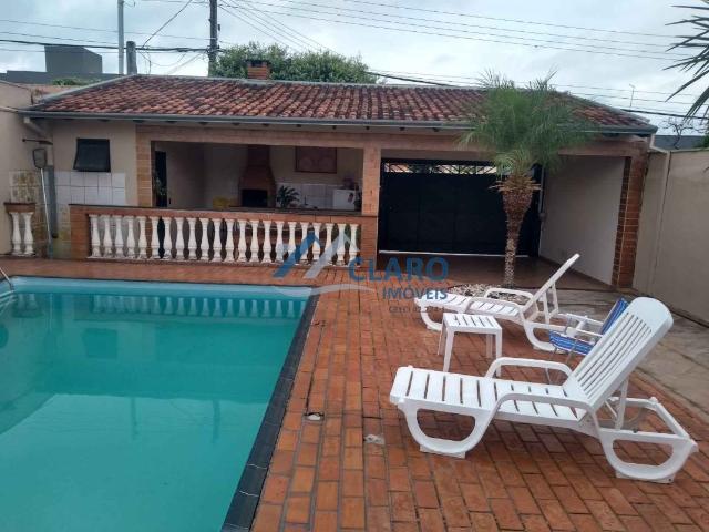 Casa para venda em Vila Carmem em Bauru São Paulo de 280.00m² com 3 Quartos, 3 Suítes e 5 Garagens
