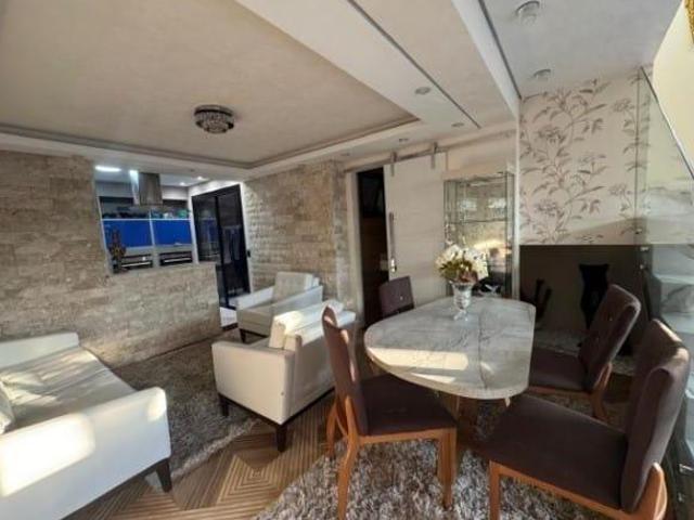 Casa para venda em Vila Cecília de 130.00m² com 2 Quartos, 2 Suites e 2 Garagens