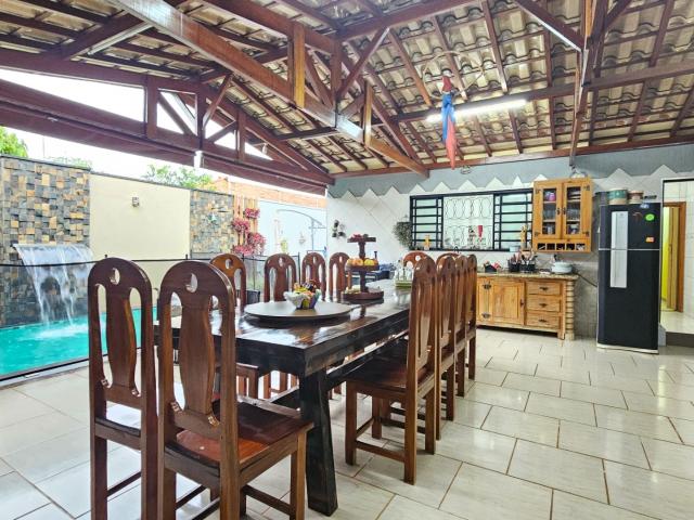 Casa para venda em Vila Cidade Industrial vila Xavier em Araraquara São Paulo de 239.00m² com 3 Quartos, 1 Suíte e 2 Garagens