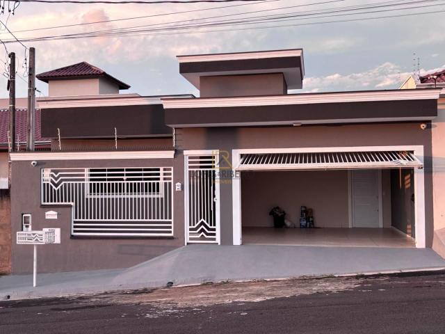 Casa para venda em Vila Cidade Jardim em Botucatu São Paulo de 230.00m² com 3 Quartos, 1 Suíte e 2 Garagens