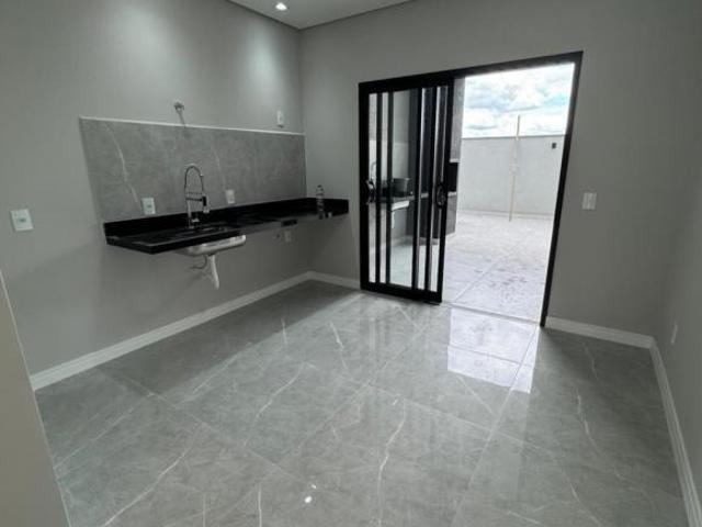 Casa para venda em Vila Colorau de 123.00m² com 2 Quartos, 2 Suites e 2 Garagens