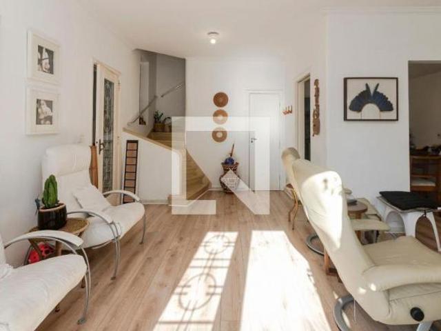 Casa para venda em Vila Cordeiro de 120.00m² com 3 Quartos, 1 Suite e 2 Garagens