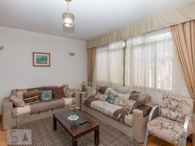 Casa para venda em Vila Cordeiro de 150.00m² com 3 Quartos, 1 Suite e 2 Garagens