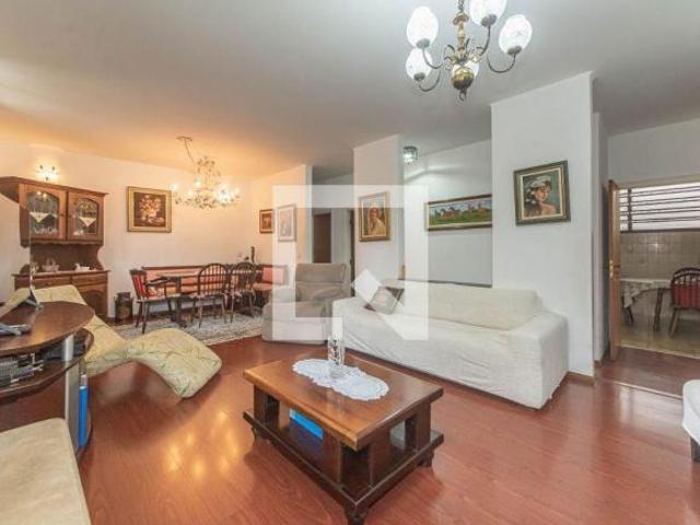 Casa para venda em Vila Cordeiro de 180.00m² com 3 Quartos, 2 Suites e 3 Garagens