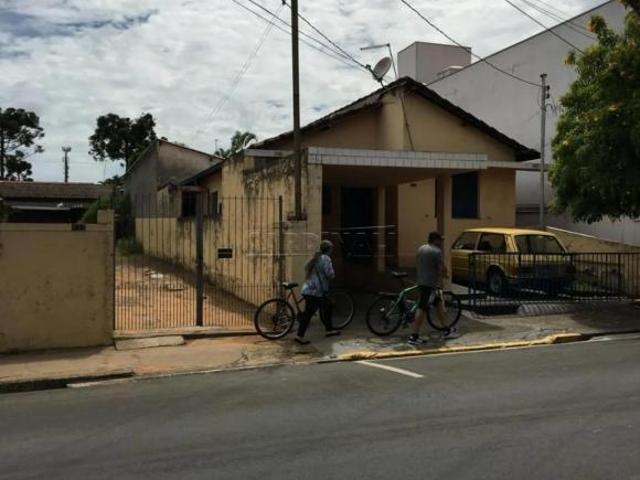 Casa para venda em Vila Costa Do Sol de 396.00m² com 2 Quartos e 4 Garagens