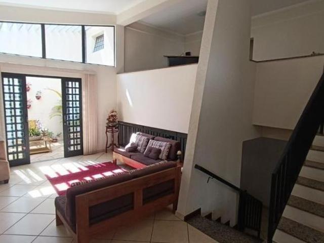 Casa para venda em Vila Costa E Silva de 327.87m² com 4 Quartos, 4 Suites e 5 Garagens