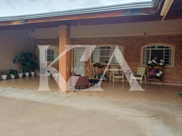 Casa para venda em Vila Das Hortência de 336.00m² com 2 Quartos e 7 Garagens