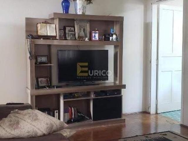Casa para venda em VILA DAS HORTÊNCIAS de 229.00m² com 2 Quartos e 2 Garagens