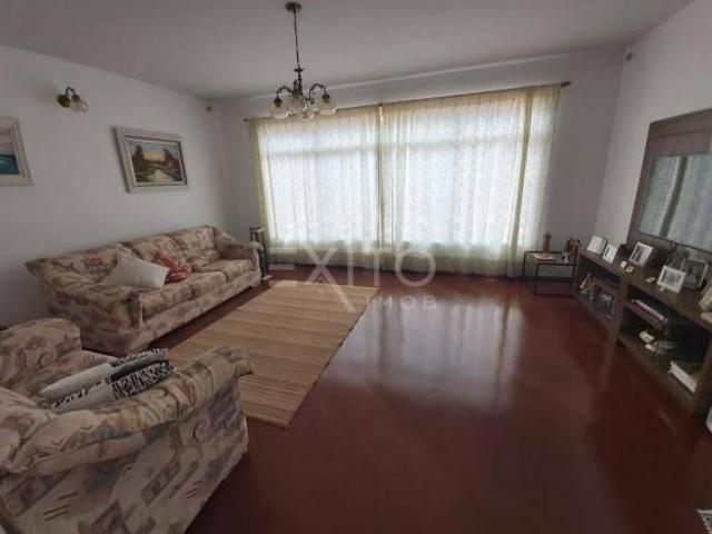 Casa para venda em Vila De Vecchi de 200.00m² com 3 Quartos, 1 Suite e 2 Garagens