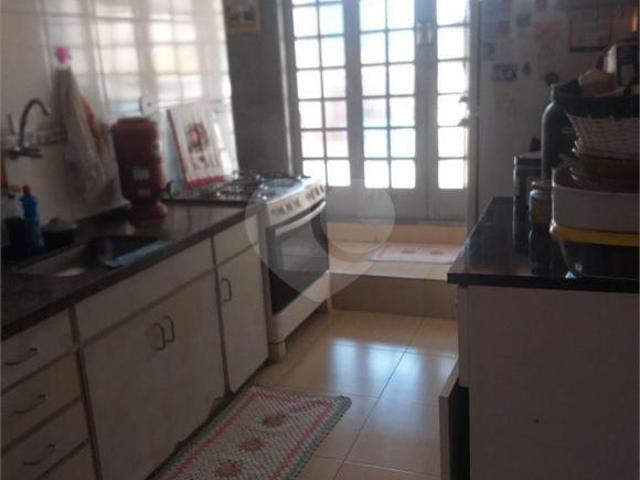 Casa para venda em Vila Didi de 166.00m² com 5 Quartos, 2 Suites e 3 Garagens