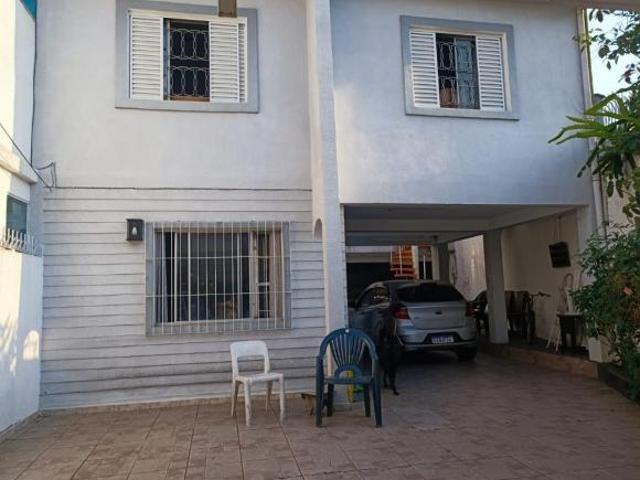 Casa para venda em Vila do Castelo com 3 quartos, sendo 2 suítes, 190m²