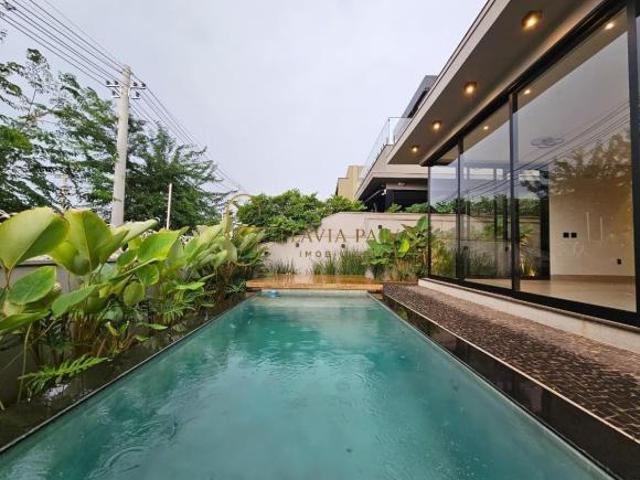 Casa para venda em Vila Do Golf de 261.00m² com 4 Quartos, 4 Suites e 4 Garagens