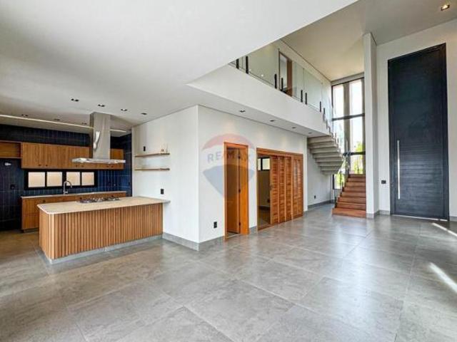 Casa para venda em Vila Do Golf de 270.65m² com 3 Quartos, 3 Suites e 4 Garagens