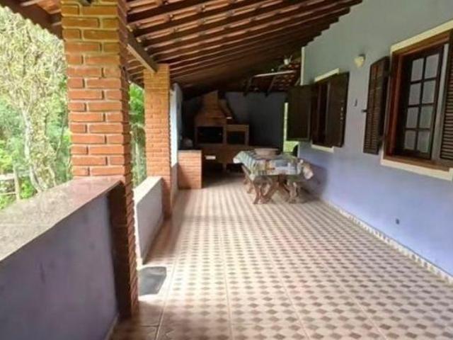 Casa para venda em Vila Elvio de 400.00m² com 5 Quartos, 1 Suite e 6 Garagens