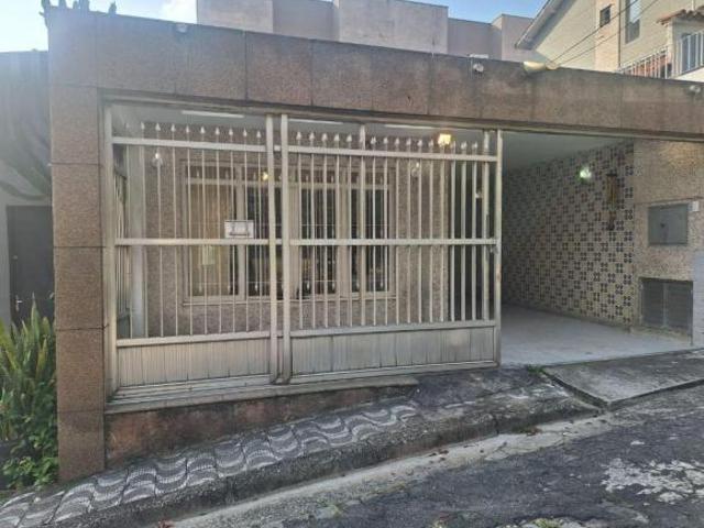 Casa para venda em Vila Esperança de 135.00m² com 3 Quartos, 1 Suite e 2 Garagens