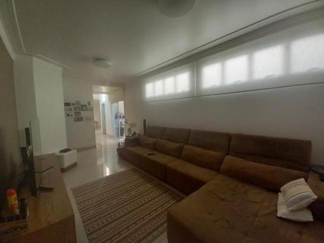 Casa para venda em Vila Esperança de 340.00m² com 3 Quartos, 2 Suites e 5 Garagens
