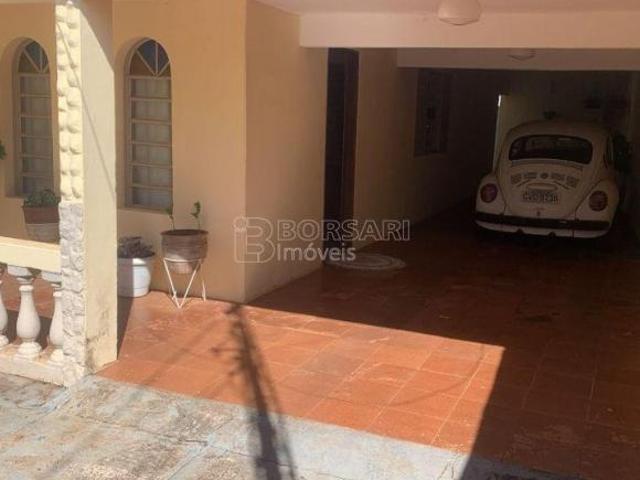 Casa para venda em Vila Esperança vila Xavier de 203.00m² com 3 Quartos e 6 Garagens
