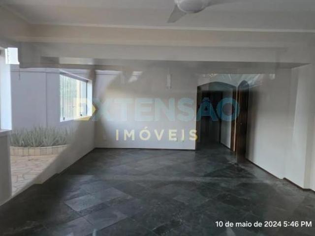 Casa para venda em Vila Estadio de 39540.00m² com 4 Quartos, 1 Suite e 8 Garagens