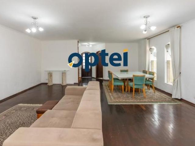 Casa para venda em Vila Euclides de 330.00m² com 5 Quartos, 4 Suites e 4 Garagens