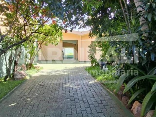 Casa para venda em Vila Faria de 1068.00m² com 4 Quartos e 3 Garagens