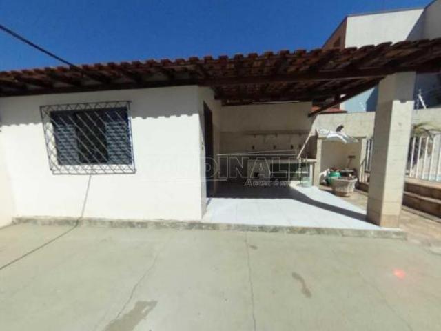 Casa para venda em Vila Ferroviária de 180.00m² com 2 Quartos, 1 Suite e 3 Garagens