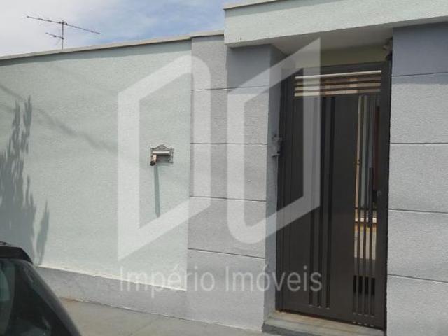 Casa para venda em Vila Ferroviaria de 237.00m² com 3 Quartos, 1 Suite e 4 Garagens