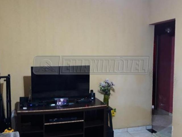 Casa para venda em Vila Fiori de 184.00m² com 3 Quartos e 5 Garagens