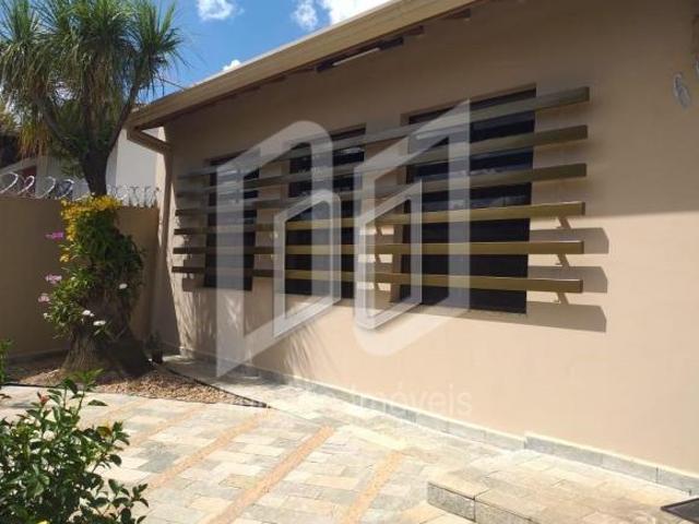 Casa para venda em Vila Furlan de 178.00m² com 3 Quartos, 1 Suite e 1 Garagem
