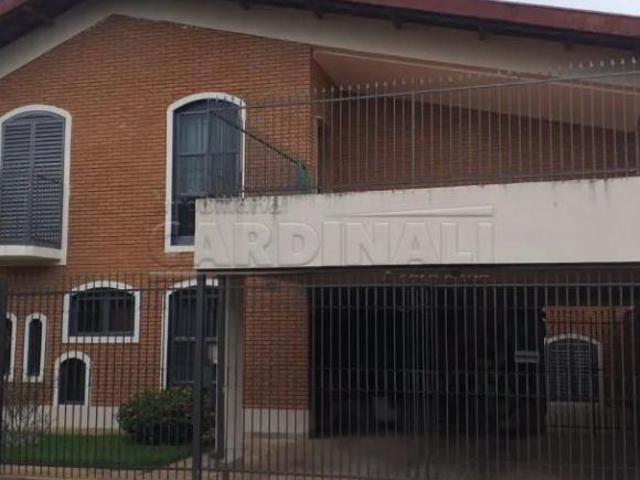 Casa para venda em Vila Furlan de 408.00m² com 3 Quartos, 1 Suite e 2 Garagens