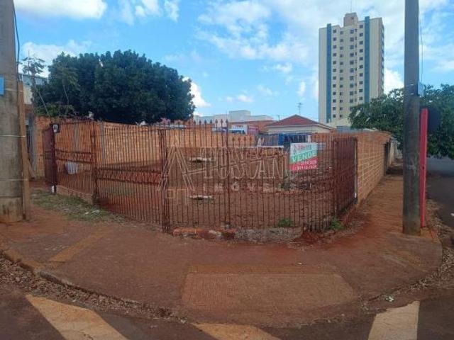 Casa para venda em Vila Furlan de 695.00m² com 2 Quartos e 20 Garagens