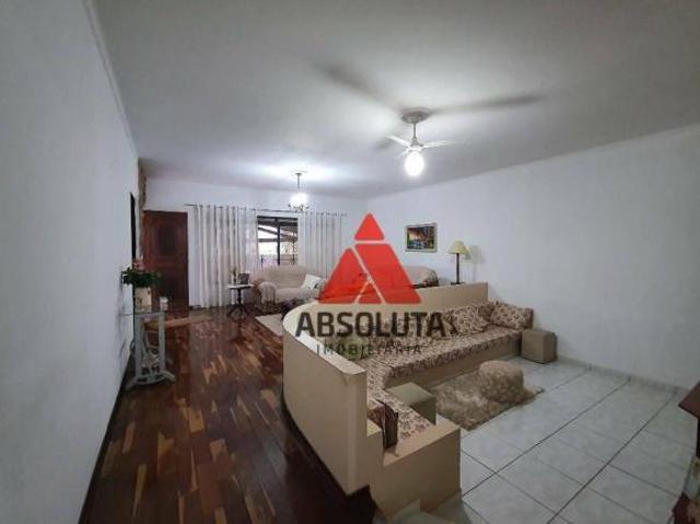 Casa para venda em Vila Galo de 180.00m² com 3 Quartos, 3 Suites e 3 Garagens