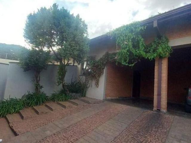 Casa para venda em Vila Galo de 389.00m² com 4 Quartos, 4 Suites e 6 Garagens