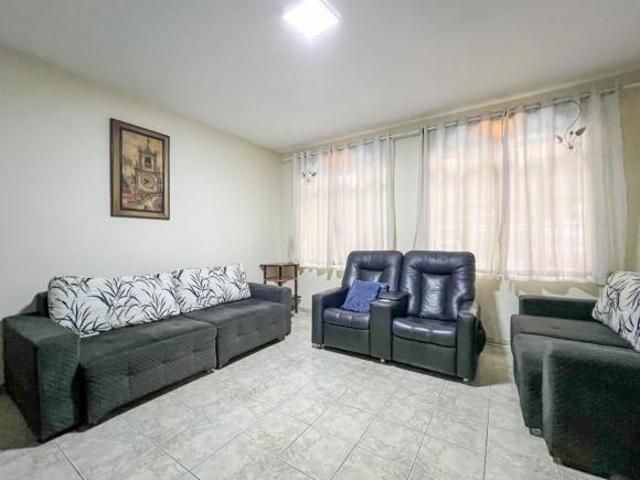 Casa para venda em Vila Garcia de 179.00m² com 3 Quartos e 3 Garagens