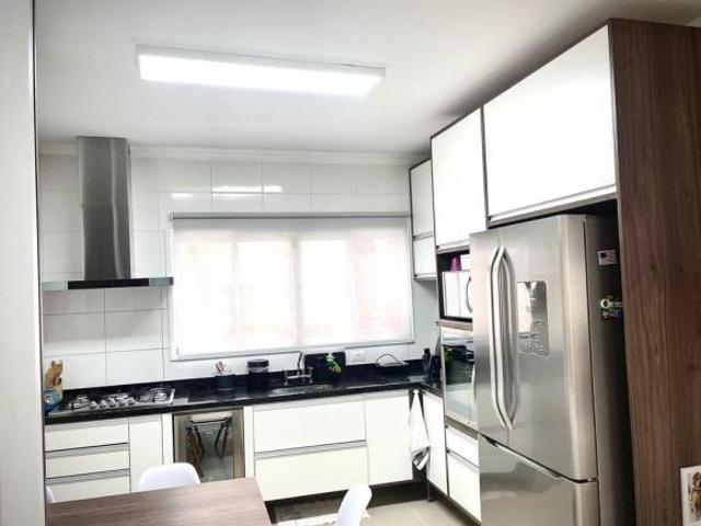 Casa para venda em Vila Gea de 180.00m² com 4 Quartos, 2 Suites e 4 Garagens