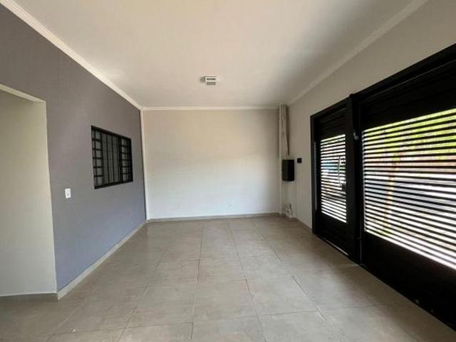 Casa para venda em Vila Germano de 127.00m² com 3 Quartos, 1 Suite e 2 Garagens