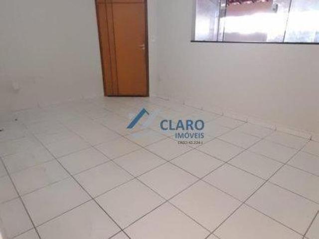 Casa para venda em Vila Giunta de 243.00m² com 3 Quartos, 1 Suite e 3 Garagens