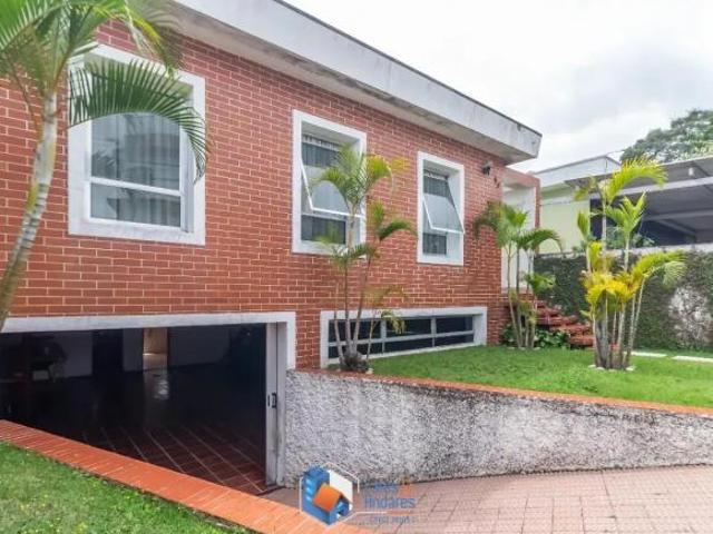 Casa para venda em Vila Granada Zona Leste com 3 quartos, sendo 1 suíte, 250m²