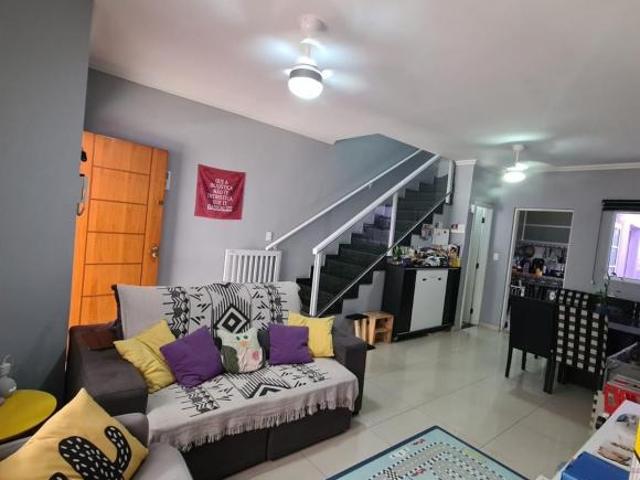 Casa para venda em Vila Guilhermina com 2 quartos, sendo 1 suíte, 90m²