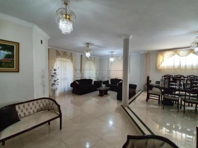 Casa para venda em Vila Harmonia de 551.00m² com 4 Quartos, 4 Suites e 4 Garagens