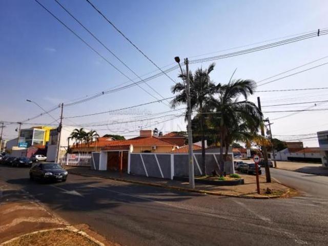 Casa para venda em Vila Harmonia de 275.00m² com 4 Quartos, 2 Suites e 6 Garagens
