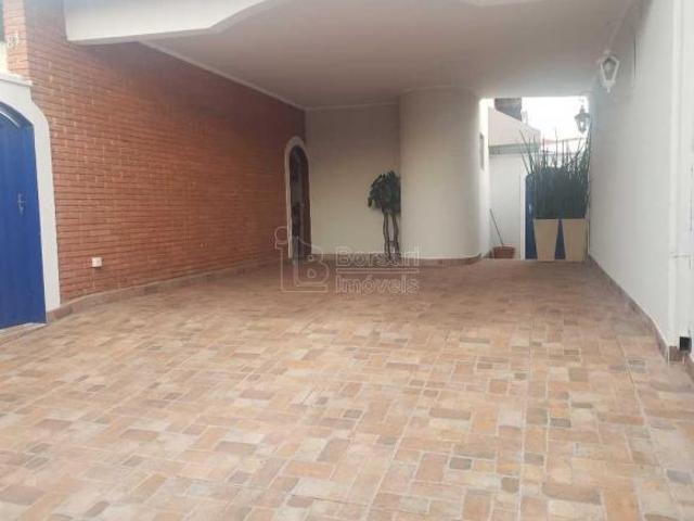 Casa para venda em Vila Harmonia de 308.00m² com 3 Quartos, 3 Suites e 4 Garagens