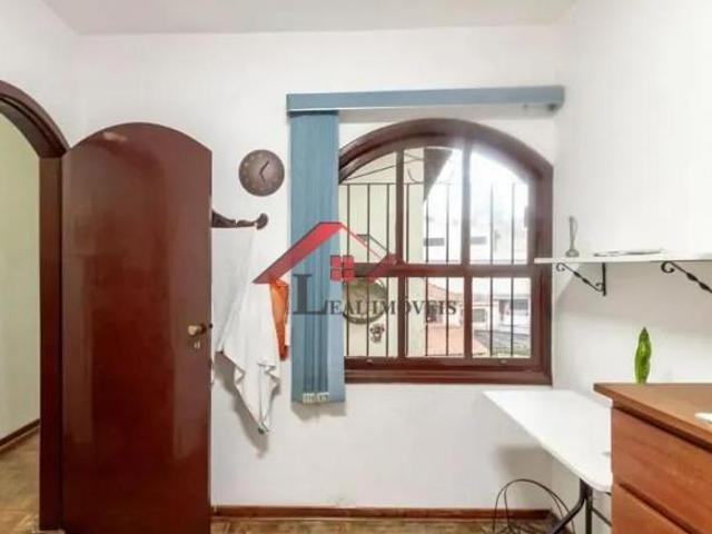 Casa para venda em Vila Helena de 227.00m² com 3 Quartos, 1 Suite e 2 Garagens
