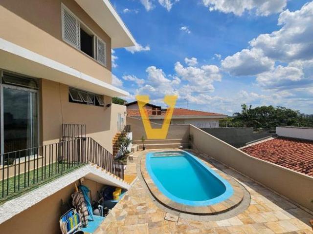 Casa para venda em Vila Ida com 5 quartos, sendo 1 suíte, 279m²