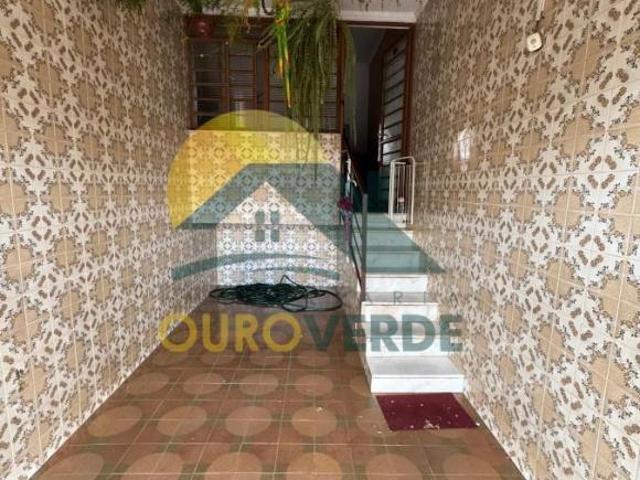Casa para venda em Vila Industrial de 143.00m² com 3 Quartos, 1 Suite e 1 Garagem
