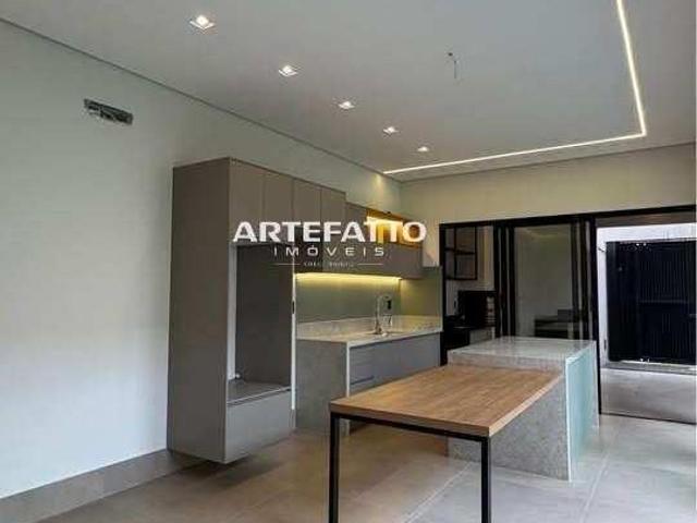 Casa para venda em Vila Industrial de 140.00m² com 3 Quartos, 1 Suite e 2 Garagens